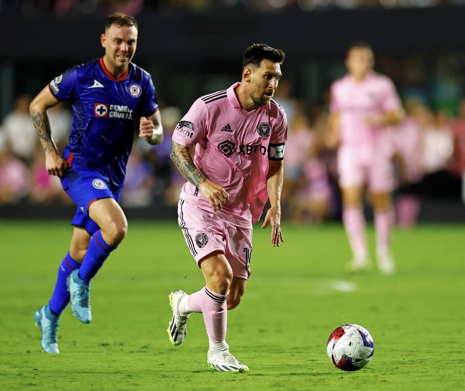 Lionel Messi Wins Game in Dramatic Fashion – JETSETWIRE.COM